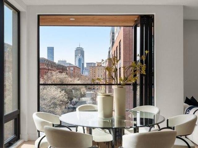 condo with 3 bedroom, Boston MA ES105403008
