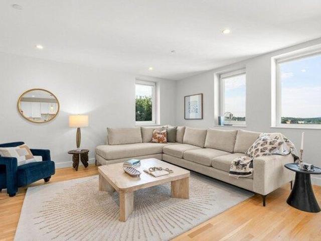 condo with 3 bedroom, Boston MA ES105417217