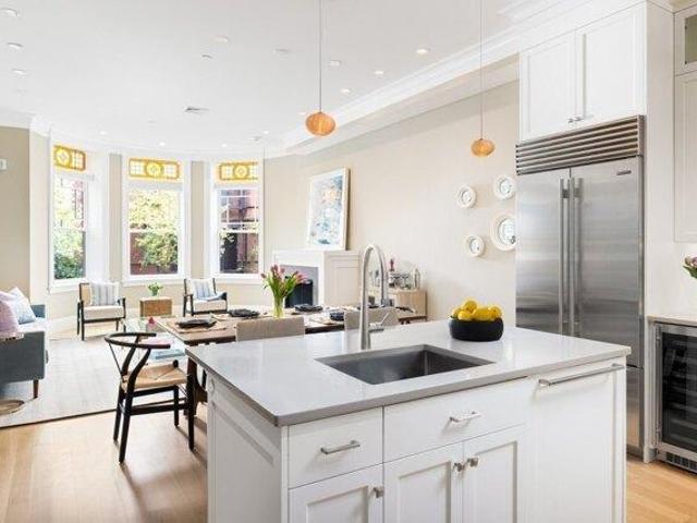 condo with 3 bedroom, Boston MA ES105587785
