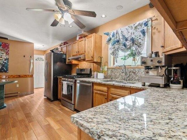 condo with 3 bedroom, Boston MA ES105058907
