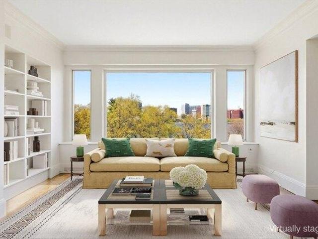 condo with 3 bedroom, Boston MA ES105058993