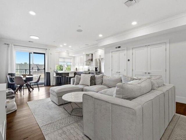 condo with 3 bedroom, Boston MA ES105059798