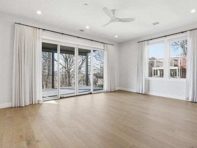 condo with 3 bedroom, Boston MA ES105060790