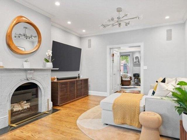 condo with 3 bedroom, Boston MA ES105061639