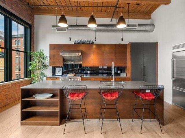 condo with 3 bedroom, Boston MA ES105079653