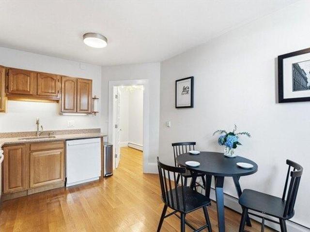 condo with 3 bedroom, Boston MA ES105081208