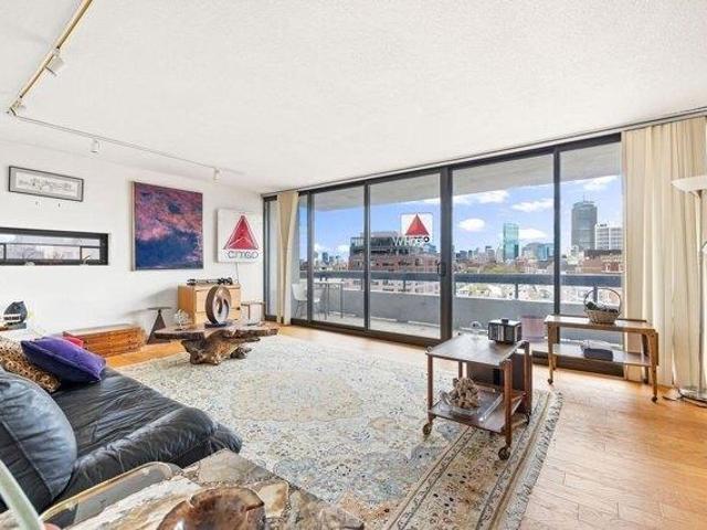 condo with 3 bedroom, Boston MA ES105093533