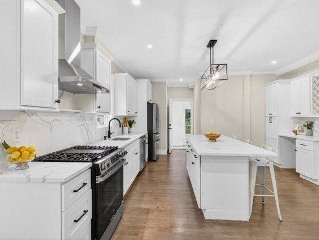 condo with 3 bedroom, Boston MA ES105095757
