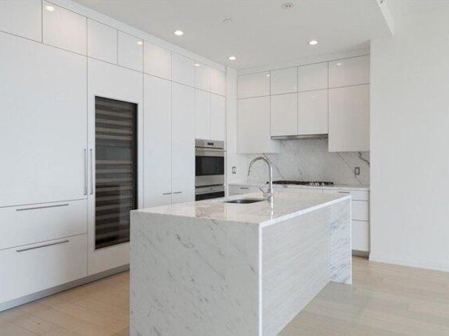 condo with 3 bedroom, Boston MA ES105105660