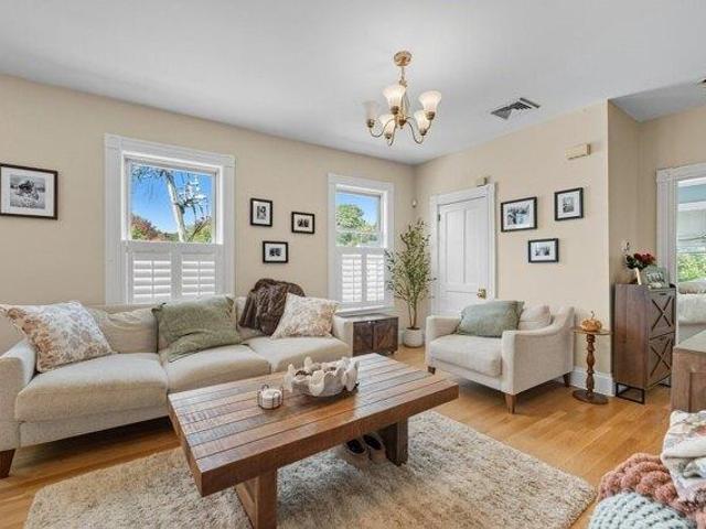 condo with 3 bedroom, Boston MA ES105107737