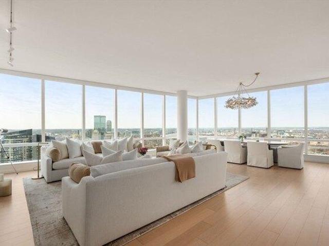 condo with 3 bedroom, Boston MA ES105115739