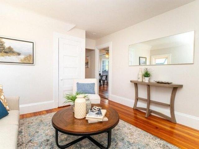 condo with 3 bedroom, Boston MA ES105116102