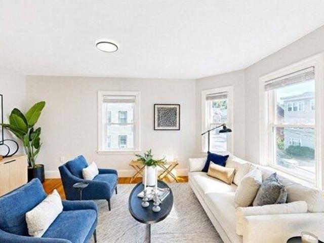 condo with 3 bedroom, Boston MA ES105127265