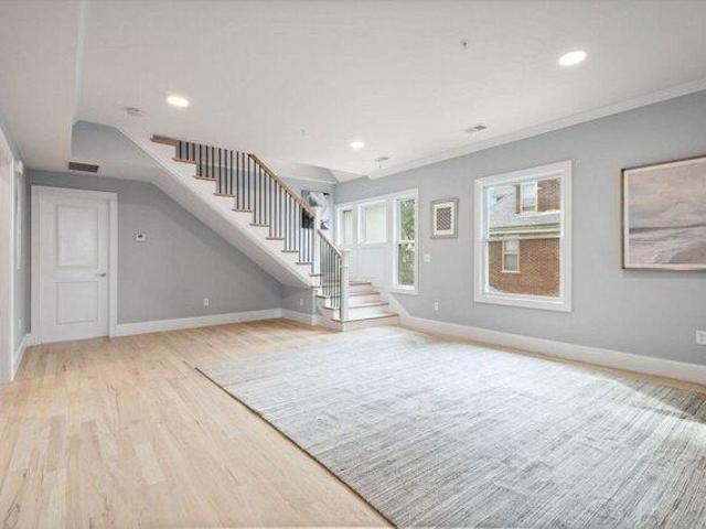 condo with 3 bedroom, Boston MA ES105158389