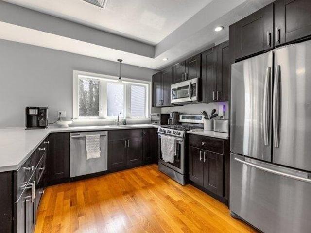 condo with 3 bedroom, Boston MA ES105176058