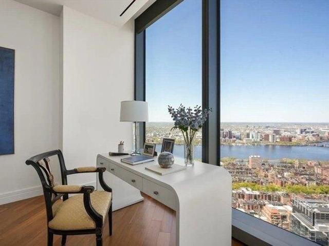 condo with 3 bedroom, Boston MA ES105191556