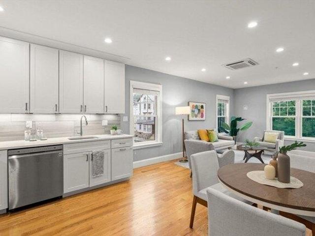 condo with 3 bedroom, Boston MA ES105206273