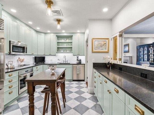condo with 3 bedroom, Boston MA ES105230741