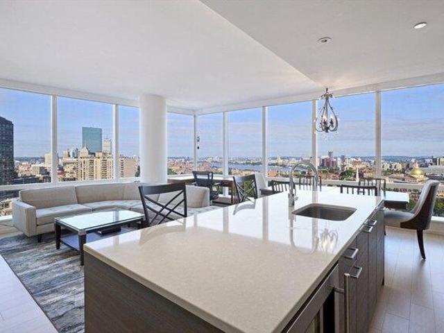 condo with 3 bedroom, Boston MA ES105230396