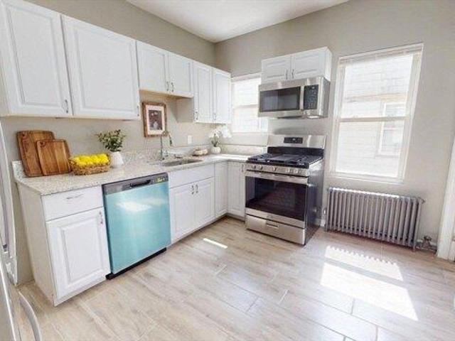 condo with 3 bedroom, Boston MA ES105231091
