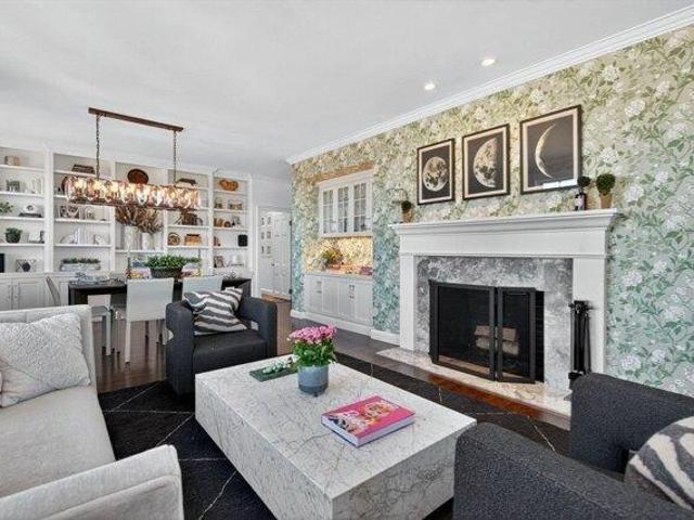 condo with 3 bedroom, Boston MA ES105232235