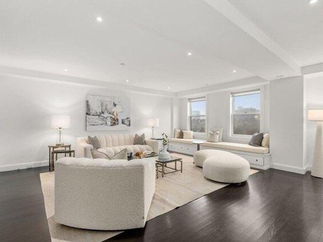condo with 3 bedroom, Boston MA ES105233347