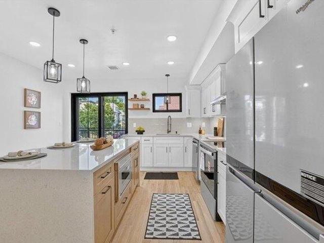 condo with 3 bedroom, Boston MA ES105315781