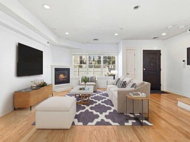 condo with 3 bedroom, Boston MA ES105351724