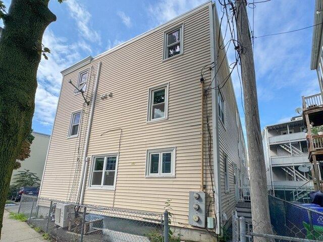 condo with 3 bedroom, Boston MA ES105351813