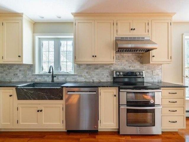 condo with 3 bedroom, Bow NH ES103020018