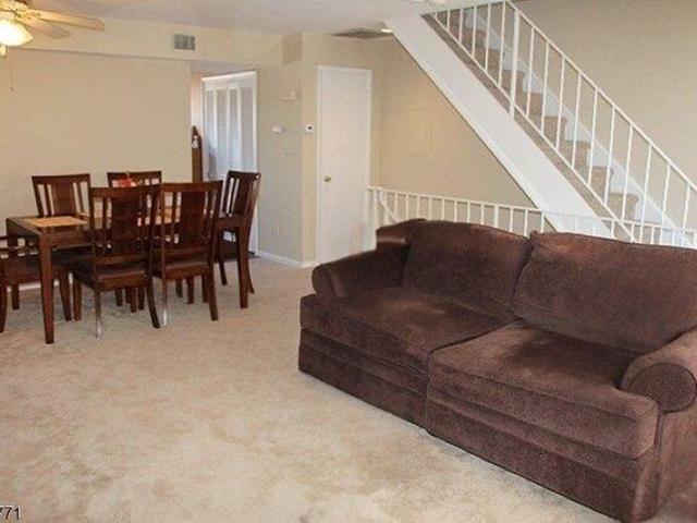 condo with 3 bedroom, Bloomingdale NJ DS102726788