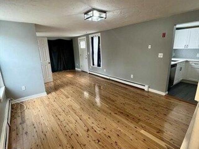 condo with 3 bedroom, Blackstone MA ES105157595
