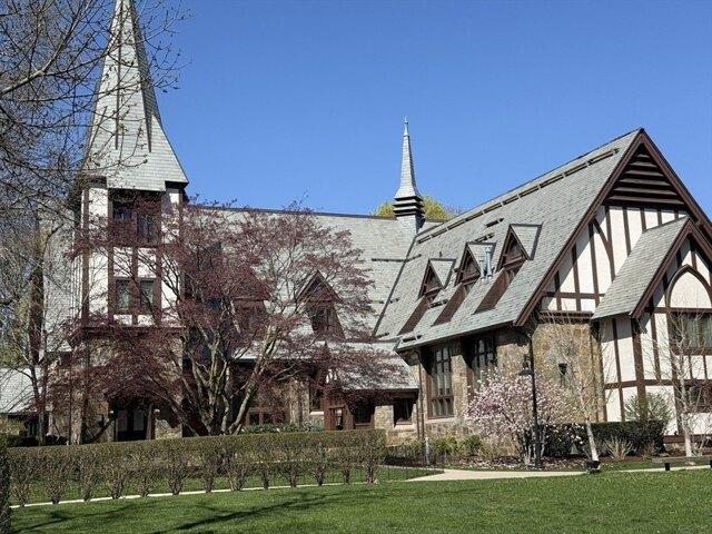 condo with 3 bedroom, Brookline MA DS102061611