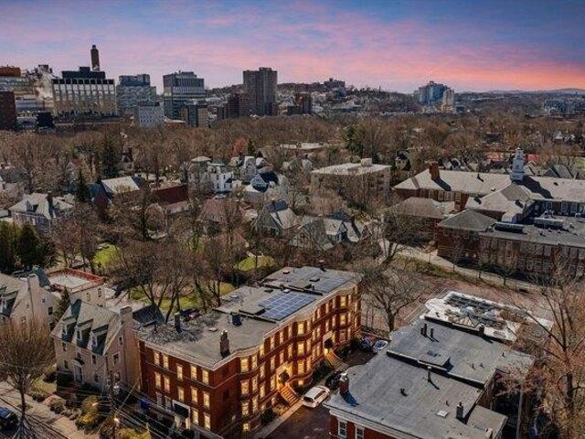 condo with 3 bedroom, Brookline MA DS102370761