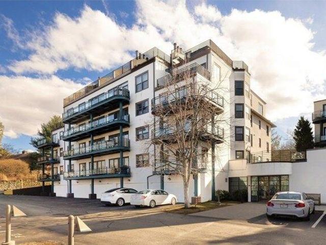 condo with 3 bedroom, Brookline MA DS102371184
