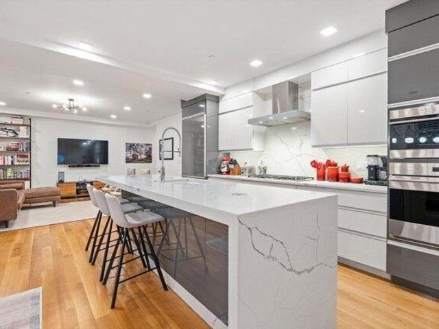 condo with 3 bedroom, Brookline MA DS102372426