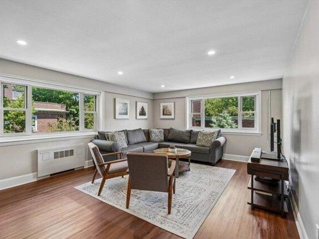 condo with 3 bedroom, Brookline MA ES103808917