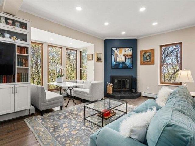 condo with 3 bedroom, Brookline MA ES103248945