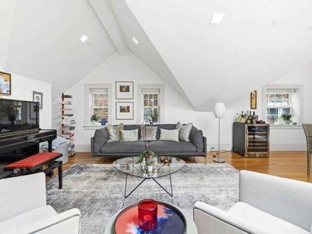 condo with 3 bedroom, Brookline MA ES104235136
