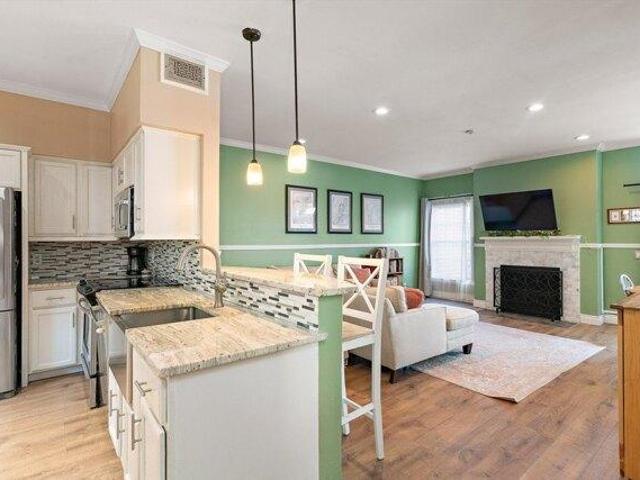 condo with 3 bedroom, Braintree MA DS102026507