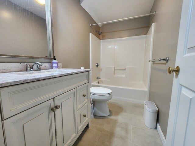 condo with 3 bedroom, Braintree MA ES105080796