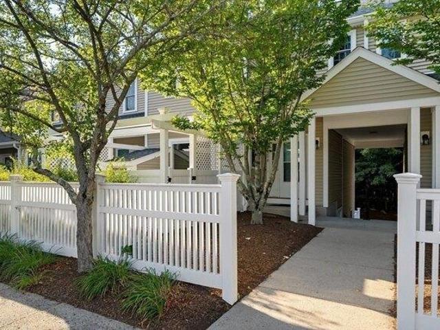 condo with 3 bedroom, Braintree MA ES105082807