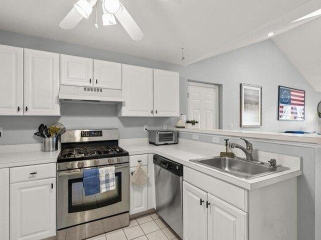 condo with 3 bedroom, Braintree MA ES105117639