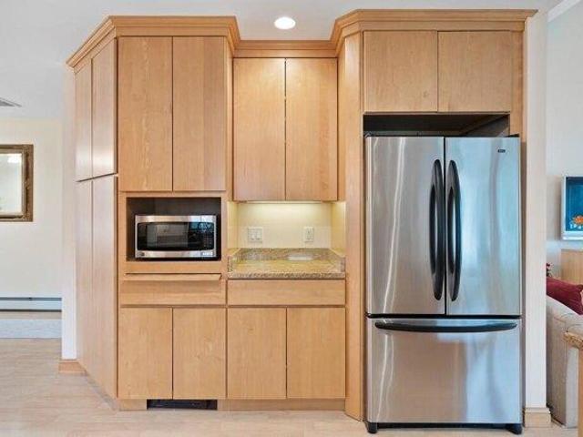 condo with 3 bedroom, Brewer ME ES105123689