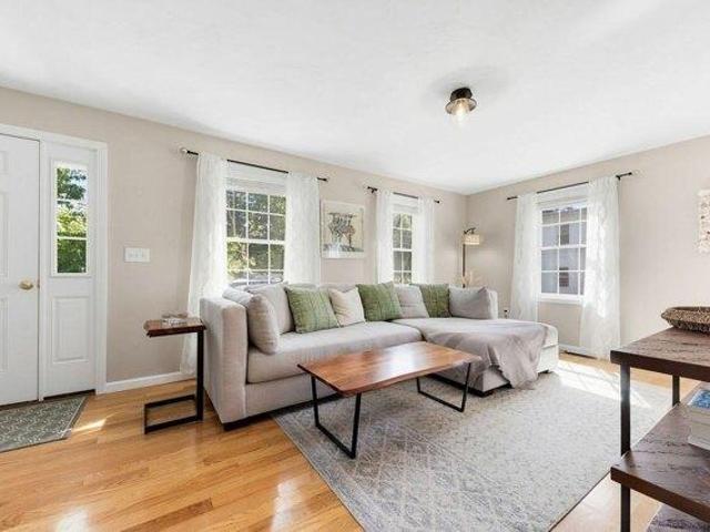 condo with 3 bedroom, Bridgewater MA ES104189114