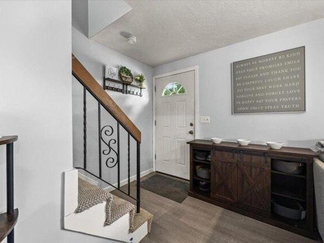 condo with 3 bedroom, Bridgewater MA ES105204421