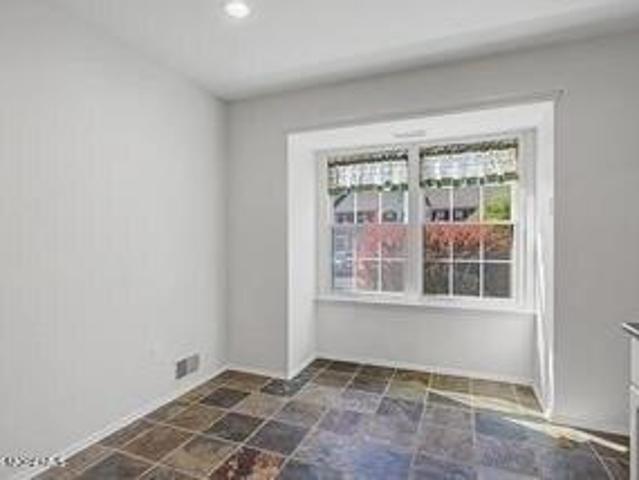 condo with 3 bedroom, Bridgewater NJ ES105156422