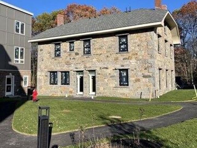 condo with 3 bedroom, Burlington MA DS104045806
