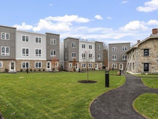 condo with 3 bedroom, Burlington MA ES105096339