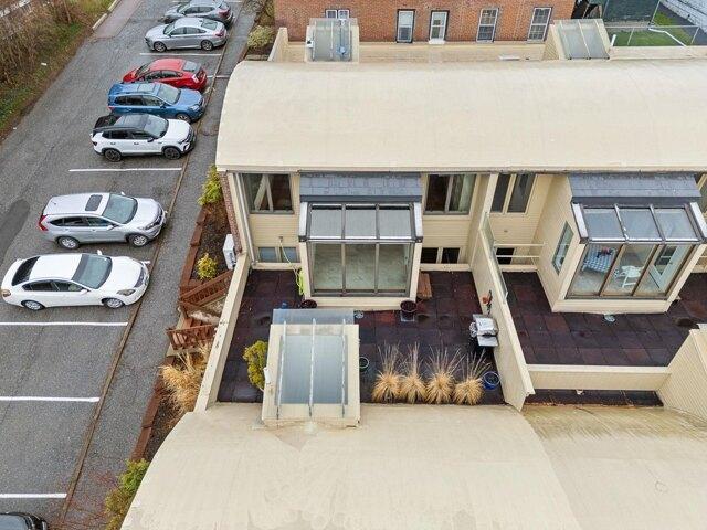 condo with 3 bedroom, Burlington VT DLS101800611
